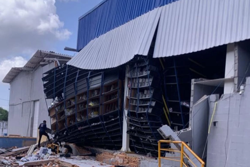 Desmoronamento em empresa na BR-135 deixa uma vítima ferida em São Luís ...